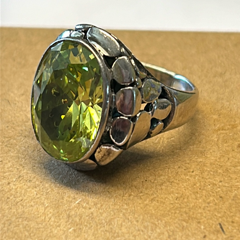 Sterling Silver Chunky Green Stone Ring - Gem
